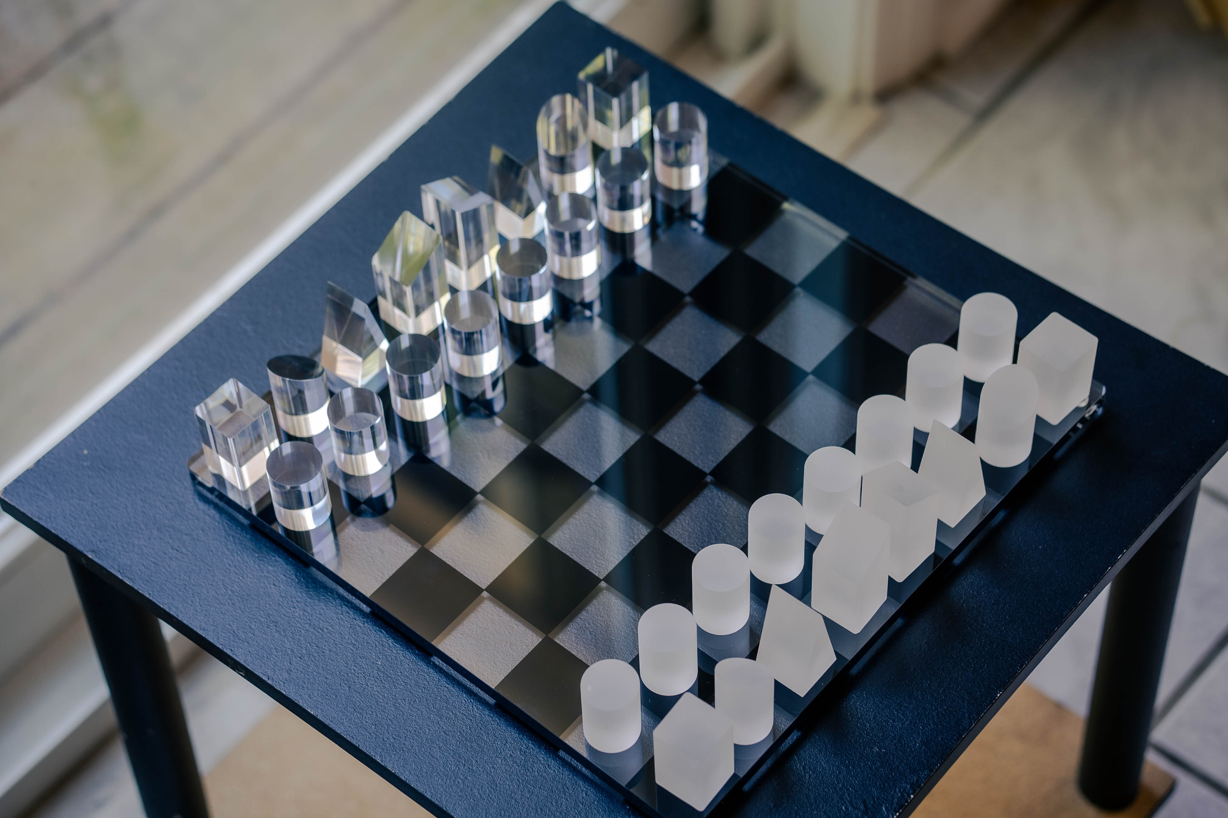 Minimalist Design Clear & Frosted Crystal Chess Set – Chess'n'Boards
